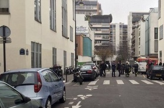 Τρομοκρατική επίθεση με 12 νεκρούς σε γραφεία περιοδικού στο Παρίσι ...